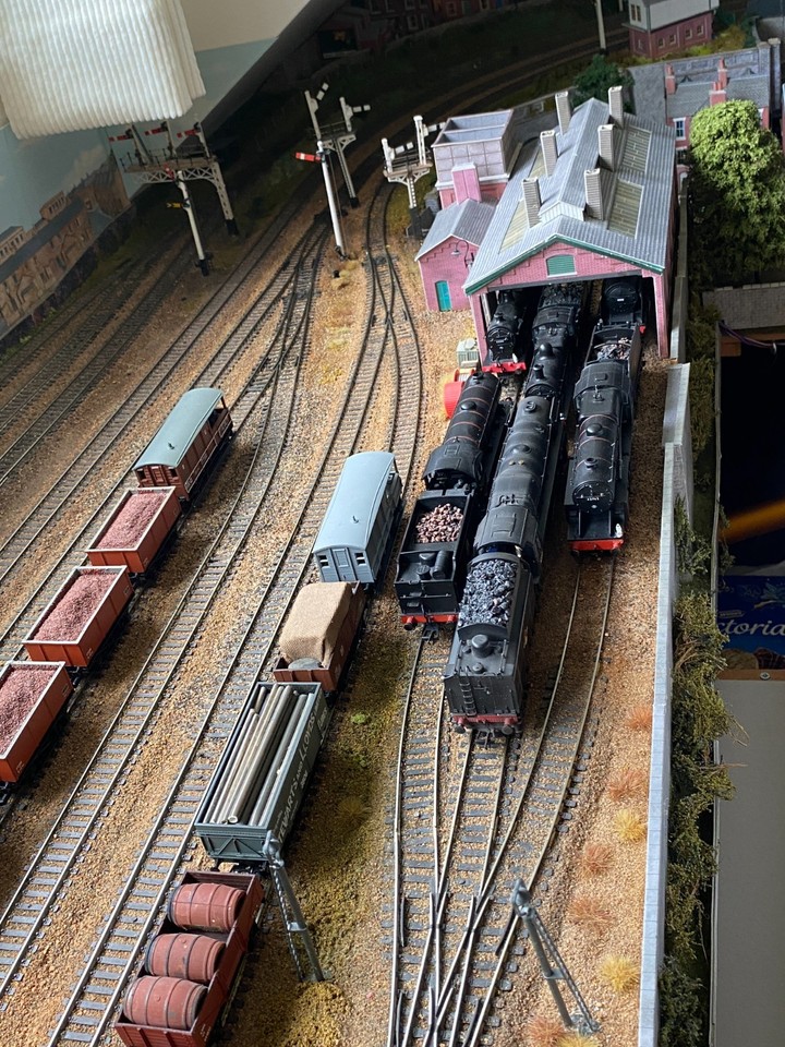 model railways trains 00 gauge locomotives | eBay UK