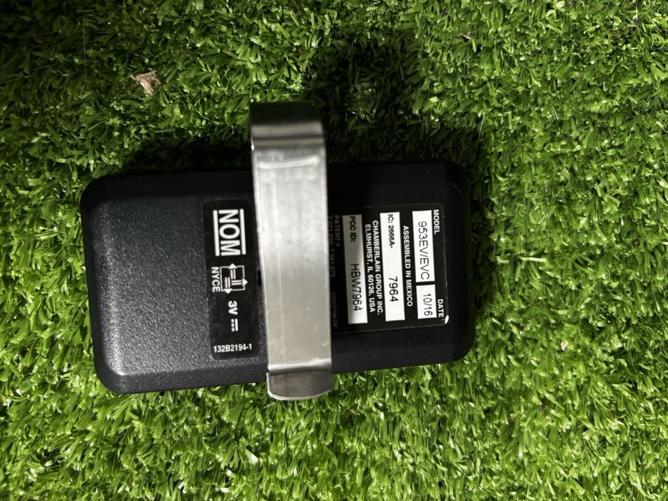 LiftMaster 1/2 Hp Wi-Fi MyQ Garage Door Opener 81650 8165w Chain Drive ...