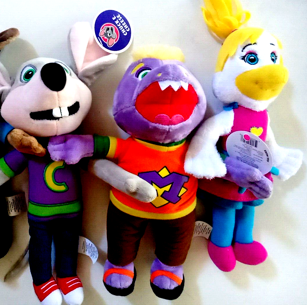 Chuck E Cheeses Images The Evolution Of Chuck E. Cheese The History