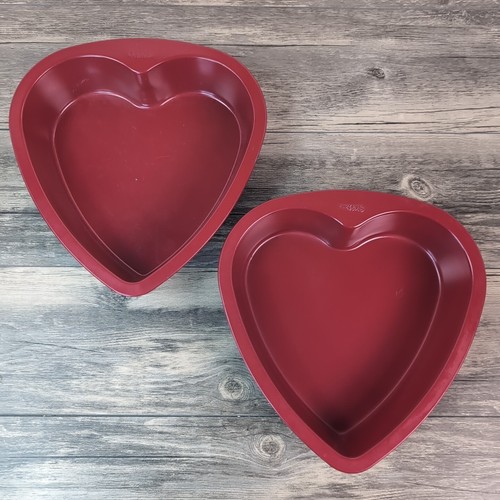 Wilton Valentines Day Lovers Red Heart Cake Pans 9 Inch Set of 2 ...