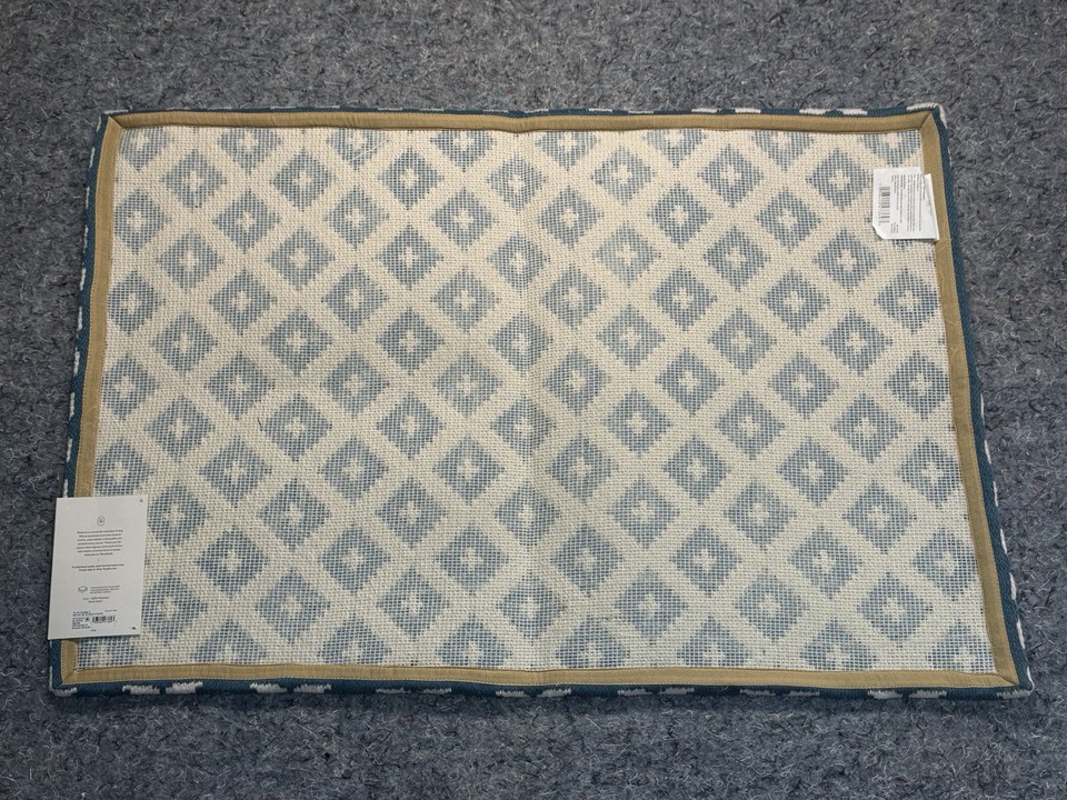 Threshold Accent Rug 24” X 36” Blue Diamond Woven Scatter Flat Pile ...