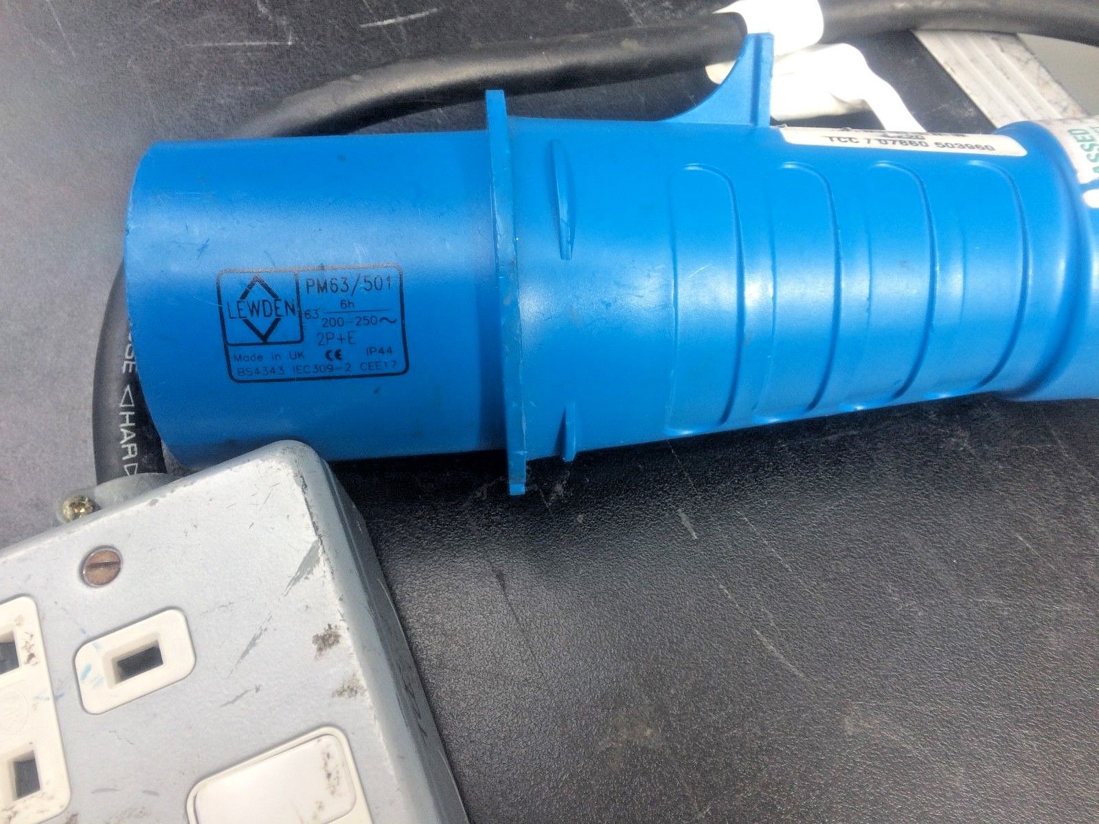 63 Amp Single Phase Male Ceeform to 4 x 13A Socket Outlets - Cable ...