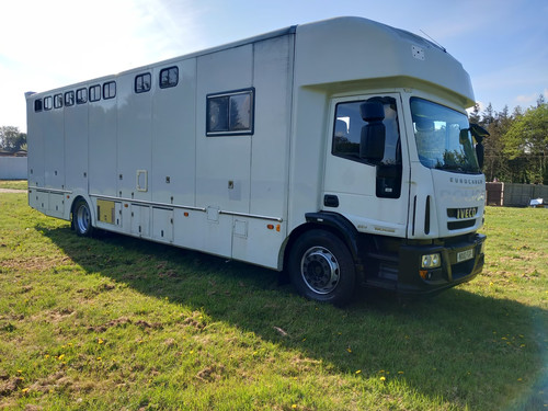 2010 Iveco Eurocargo 180 E28 HORSEBOX EX POLICE ONLY 99000 MILES + VAT ...