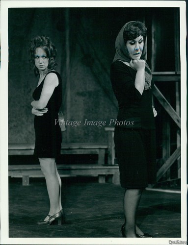 1971 Photo Mari Gorman Actress Patricia Grant In The Red Convertible ...