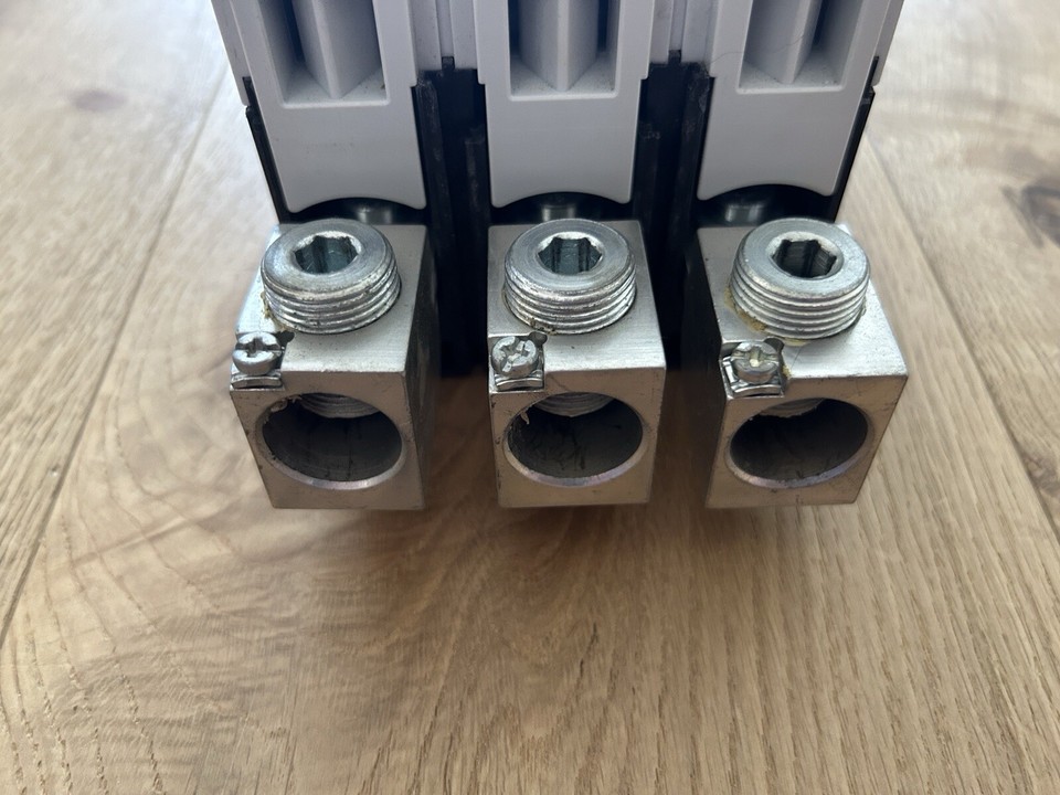 Eaton Memshield 3 250 Amp Main Switch Disconnector 3 Phase Pole N2-250 ...