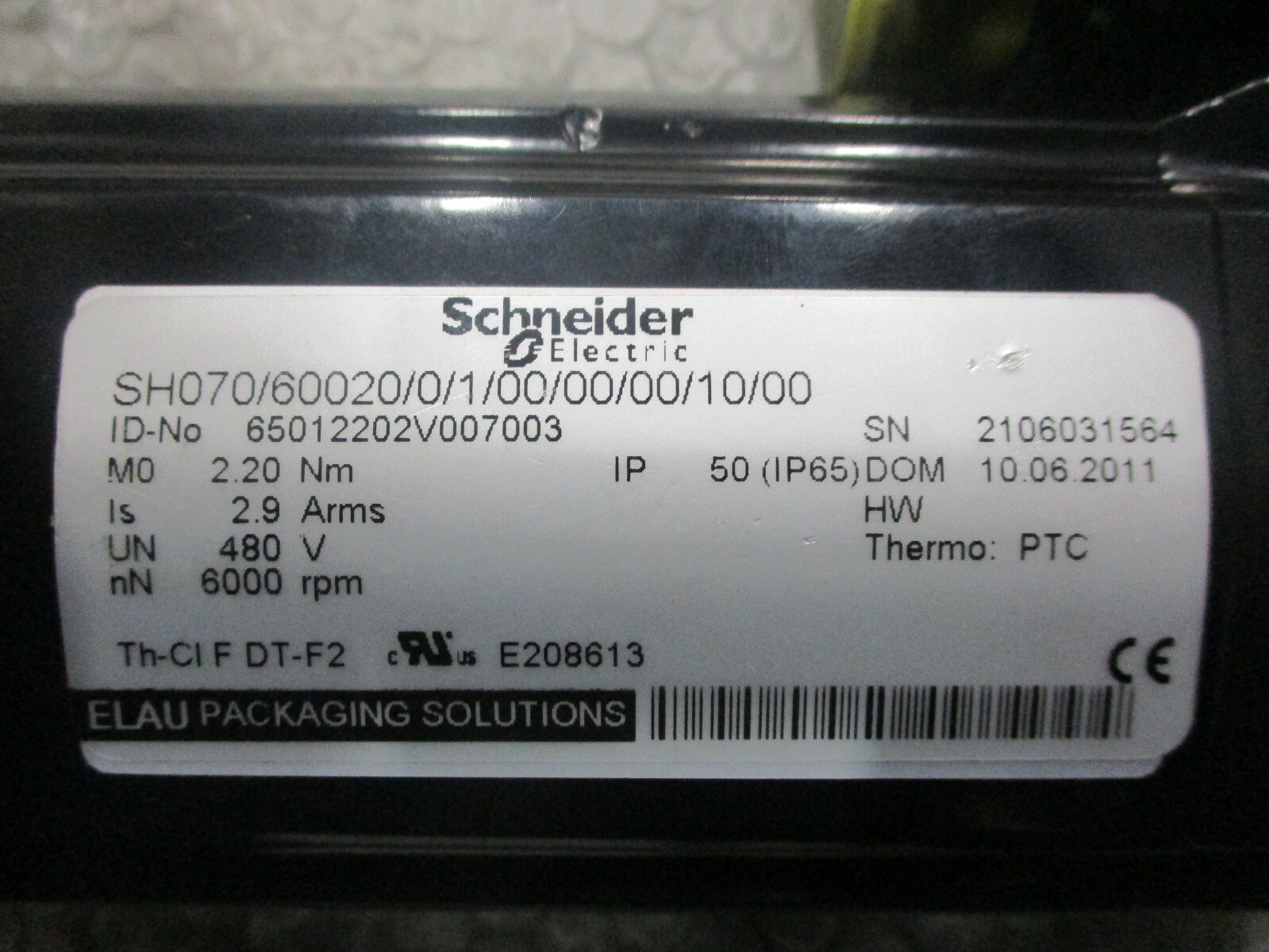 ELAU Schneider SH070/60020/0/1/00/00/00/10/00 Servo Motor 480V 6000rpm ...