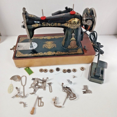 Sewing Machines - 1910 Singer Sewing Machine Model