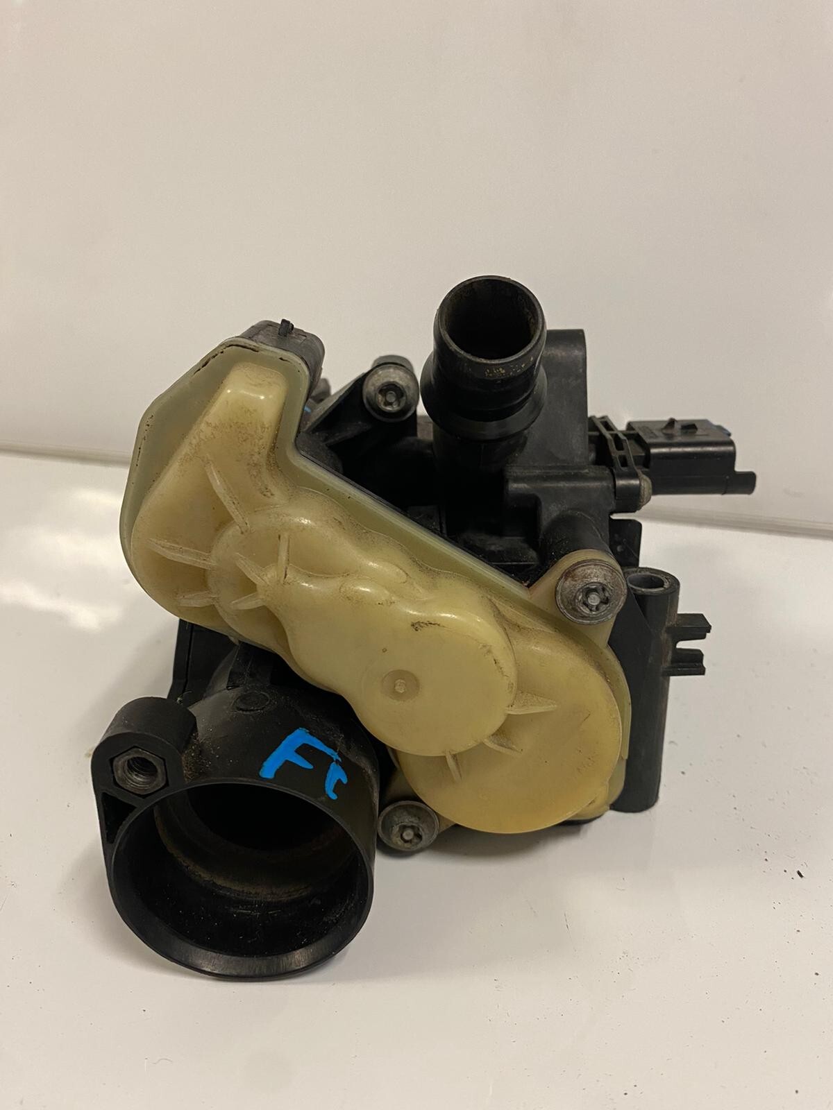 OEM Thermostat Housing 2 0 Diesel Ford Focus - C - Max - MONDEO 2264810 ...