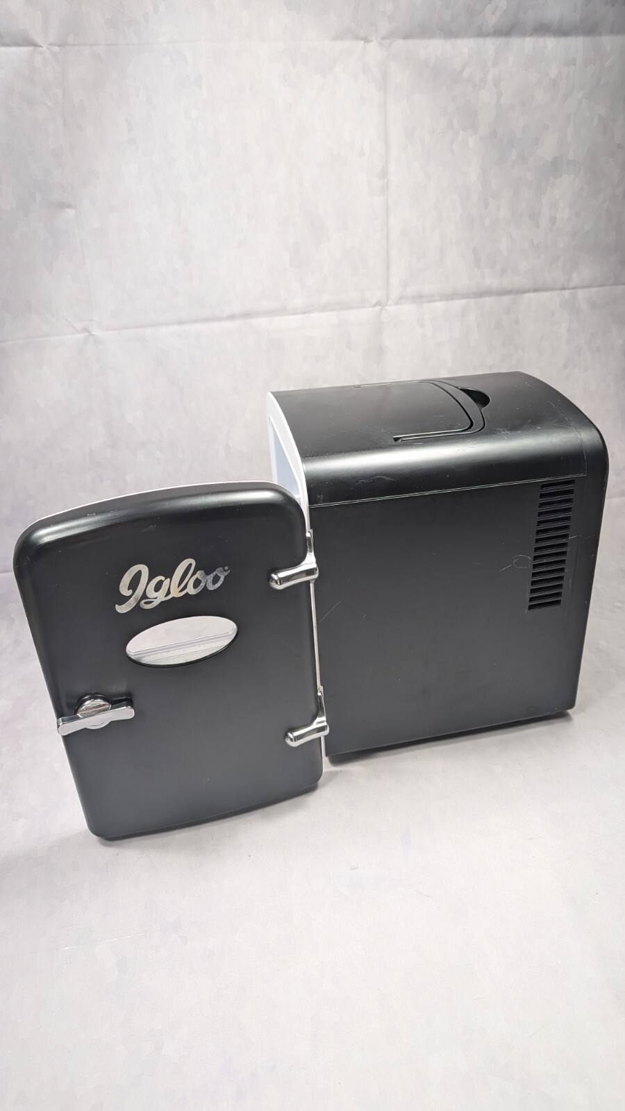 Igloo 6 Can Mini Fridge Cooler Retro MIS129-B-BLACK with Car/Wall Power ...