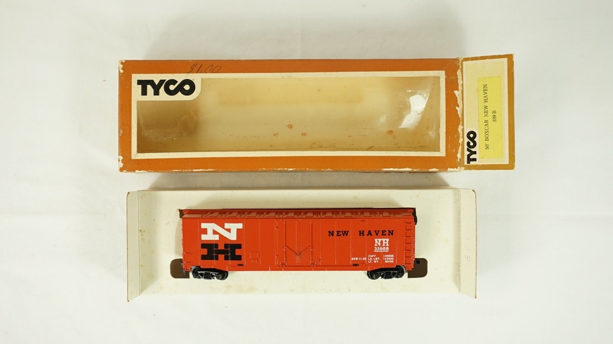 Tyco Boxcars