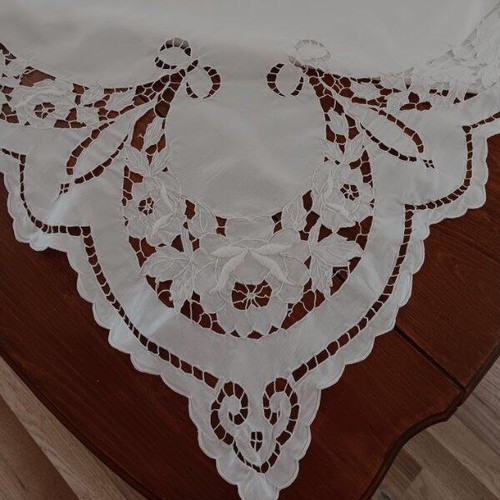 Vintage 100% Linen Tablecloth Cutwork Bows Flowers Embroidery ...