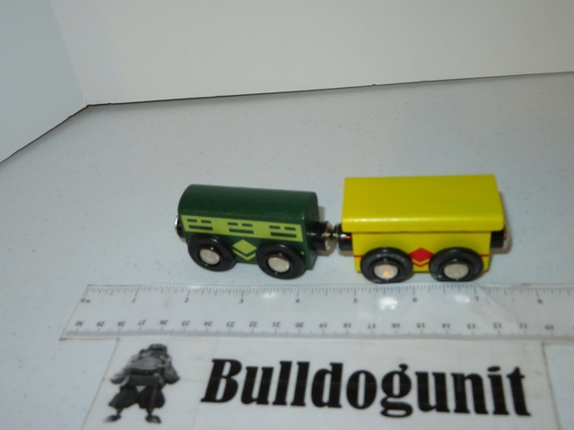 Battat Wild Ridge Train With a Mountain Top Lid Playset 47pc for sale ...