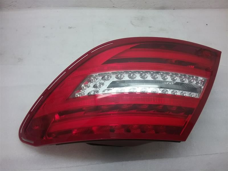 2049060703 RH Right Tail Light Lamp 204 Type Sedan 12-15 MERCEDES C ...