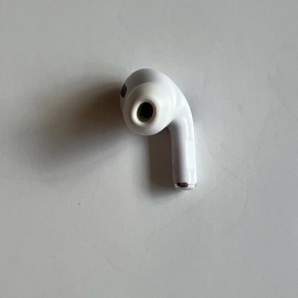 Apple AirPods Pro A2084 Left Earbud - Noise Cancellation Static Issue ...