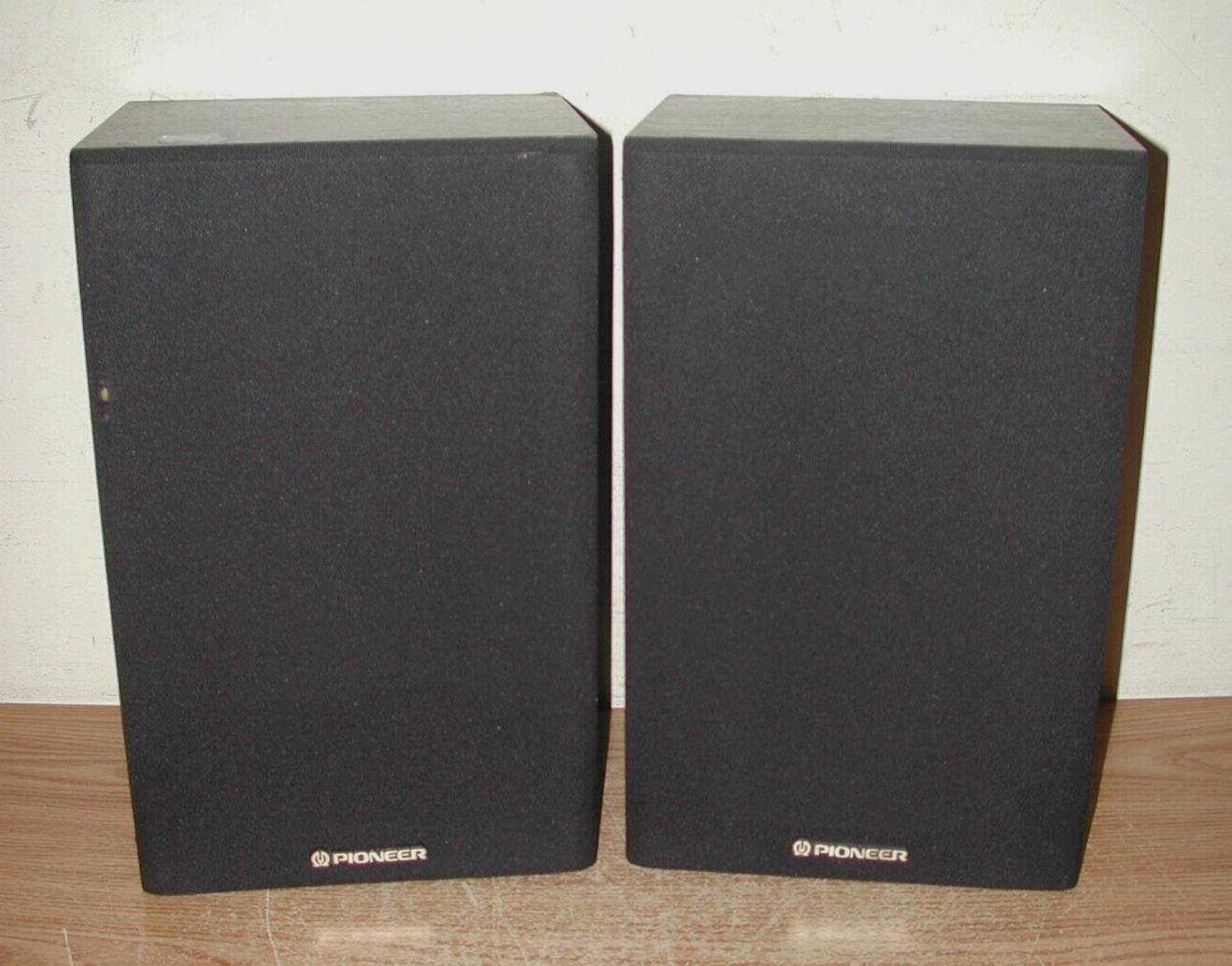 VINTAGE PIONEER CS-C300 60W 8OHM BLACK BOOKSHELF SPEAKERS | eBay