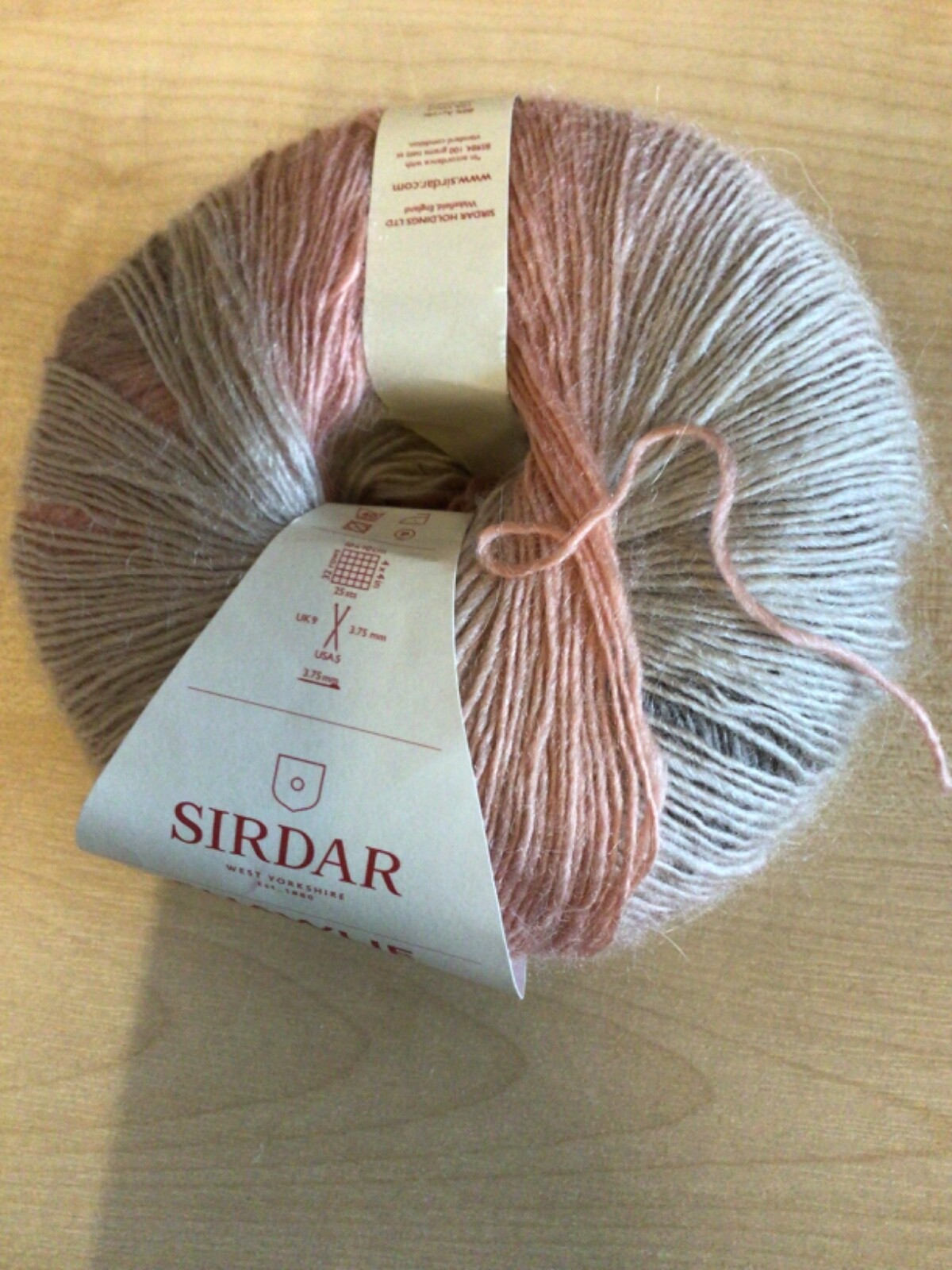 2 x 100g Sirdar Shawlie 4ply Lace Wool/Yarn for Knitting and Crochet ...