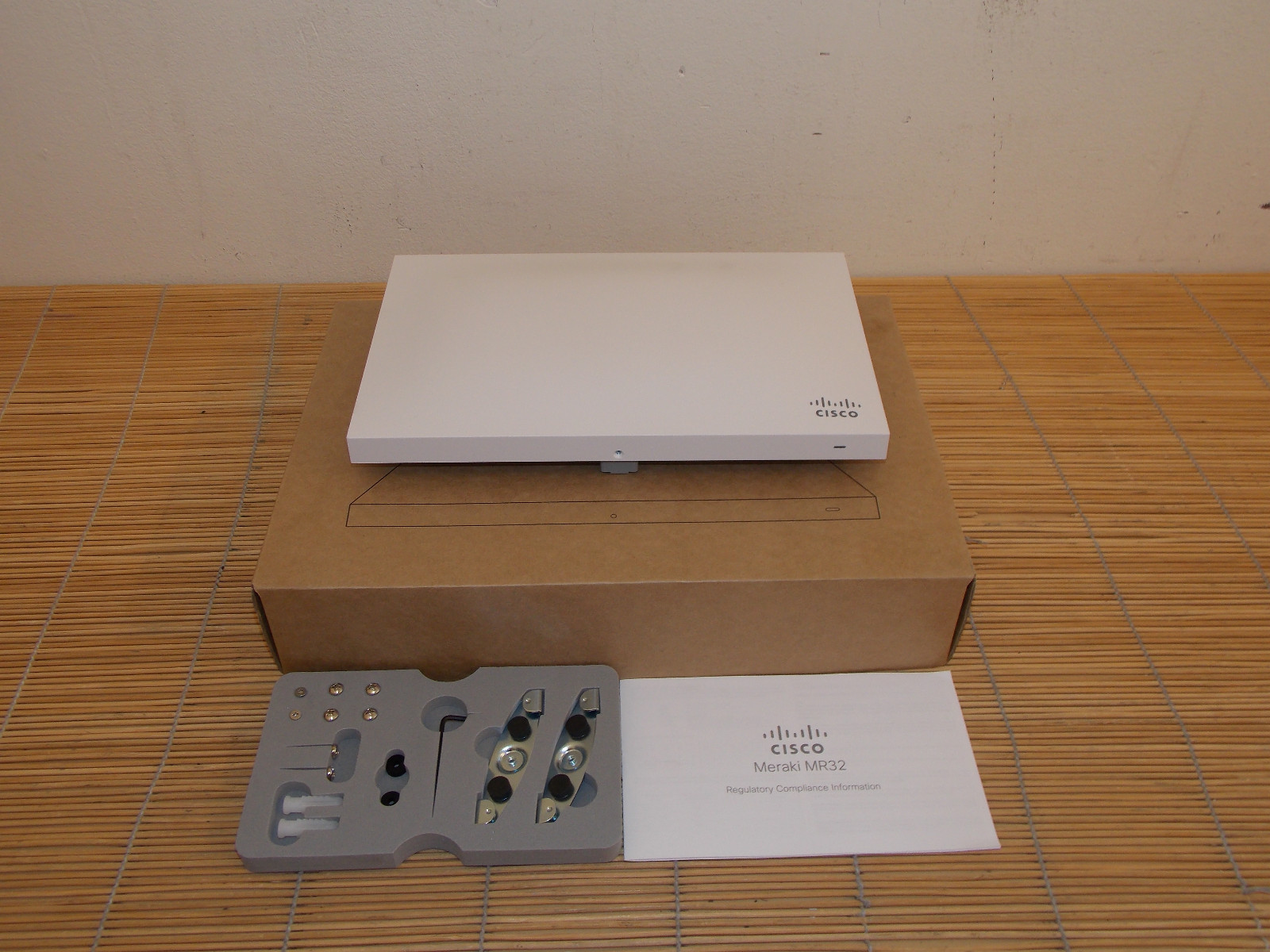 NEU Cisco Meraki MR32-HW 802.11ac with Dedicated Sec AP Unclaimed NEW ...