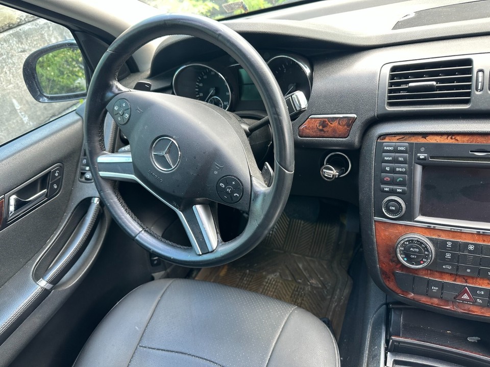 2010 MERCEDES BENZ R350 OEM Front SAM Relay Fuse Box | eBay