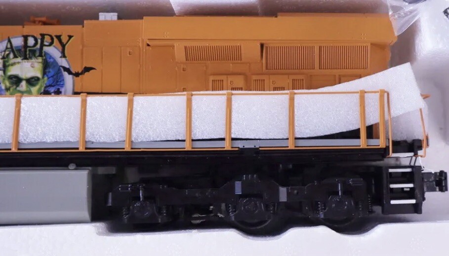 MTH RAILKING IMPERIAL HALLOWEEN ES44AC DIESEL ENGINE 30-20756-1! O ...