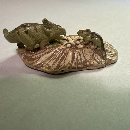 The Carnegie Collection Protoceratops dinosaur 1988 Vintage Figure | eBay