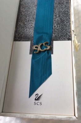 SWAROVSKI PIN "SCS" FOR MEMBERS ONLY COLLECTOR'S SOCIETY ......MIB | eBay