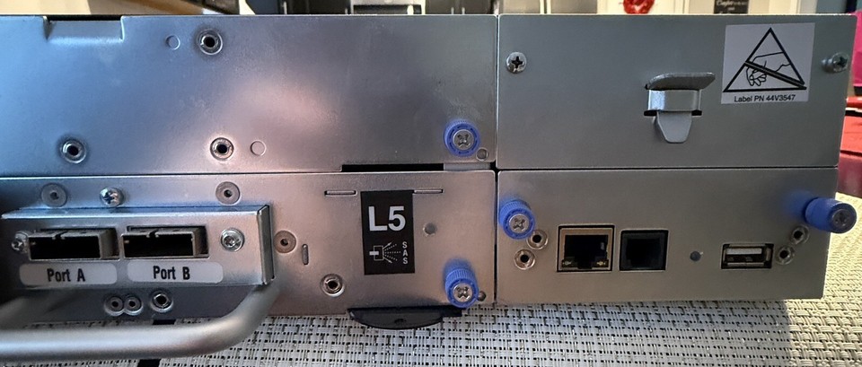 IBM 3573-L2U TS3100 Tape Library W/ 1 LTO-5 HH | eBay