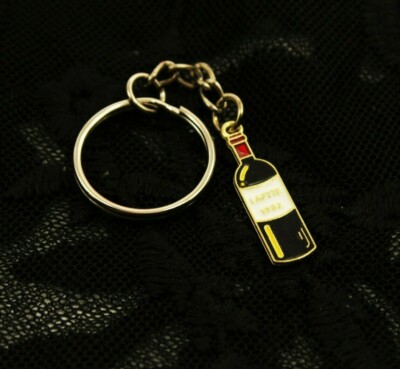 RED WINE BOTTLE KEYCHAIN Car Keys Mini Alcohol Aussie Bogan Party Sesh ...