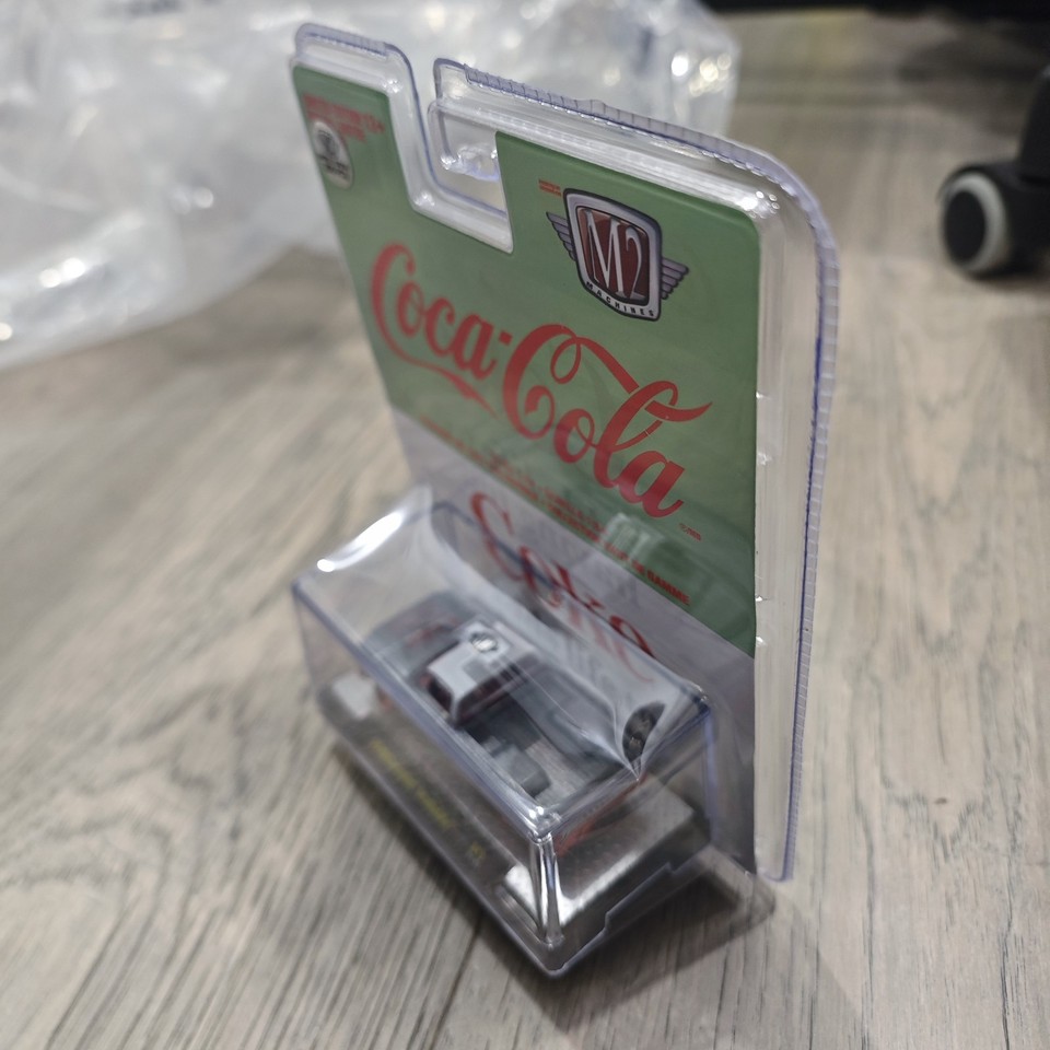 M2 Machines Squarebody Raw Chase 1979 Chevrolet Scottsdale 1/250 coca ...