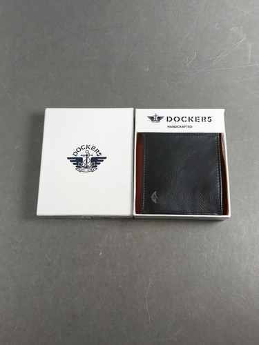 DOCKERS Men's Leather Wallet Black Bifold 6 Card Slots + ID Levi ...