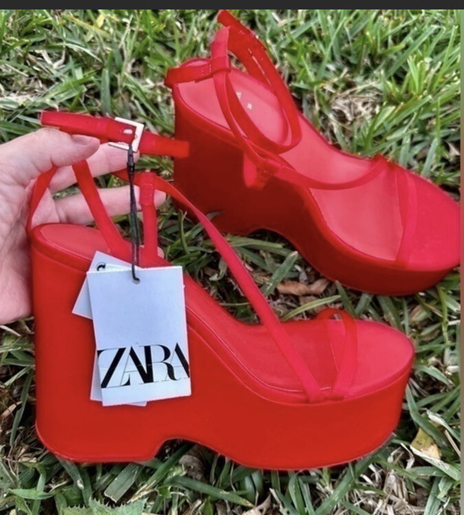 ZARA CHUNKY SATIN PLATFORM SANDALS RED Chunky wedge Thin ZARA CHUNKY SATIN PLATFORM SANDALS RED Chunky wedge Thin