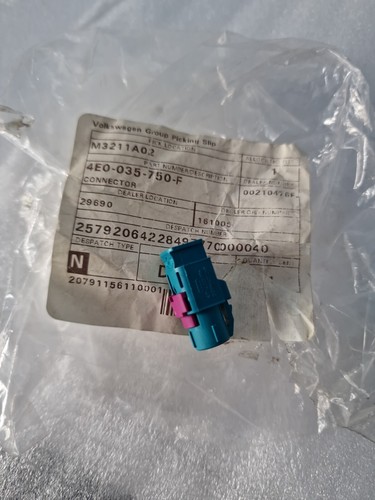 AUDI A4 B8 8K Data Line Connector Housing🔺️ 4E0035750F 🔺️NEW GENUINE ...