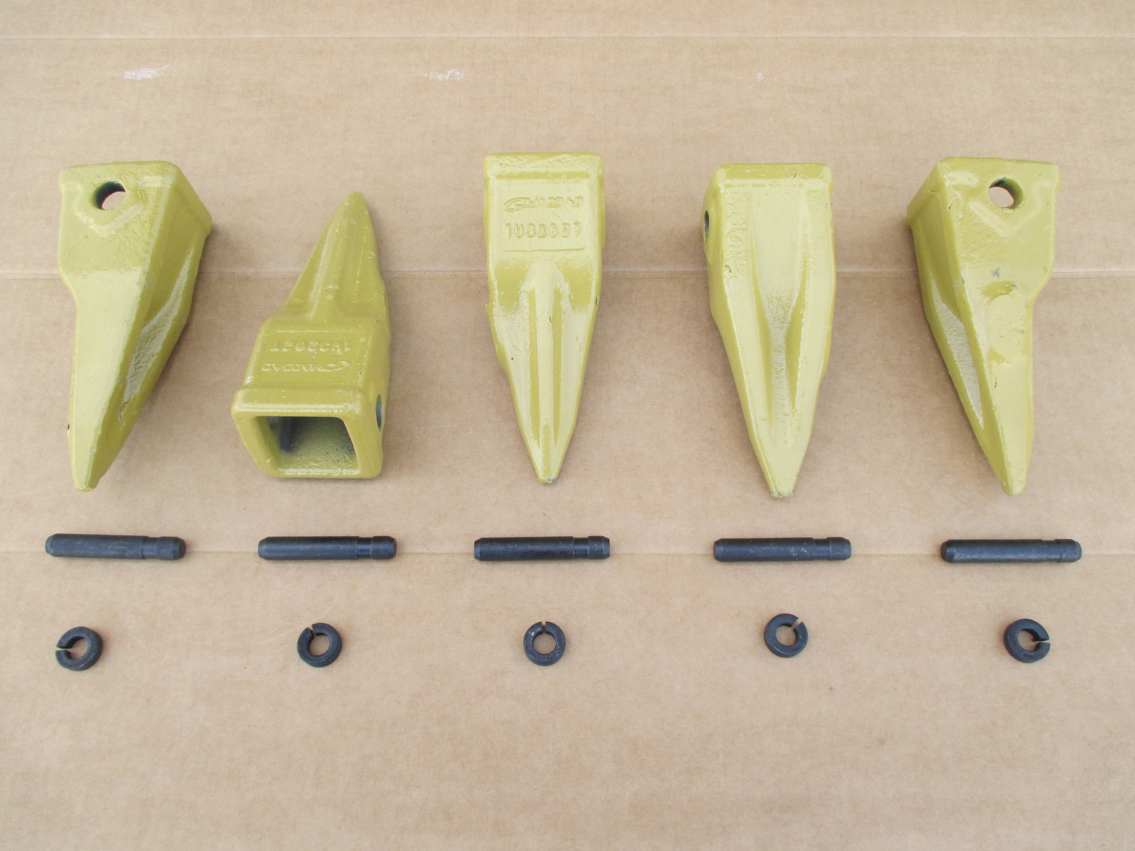 5 CATERPILLAR CAT STYLE 9W8209 PENETRATION TIP FOR BUCKET 8J7525 8E6208 ...