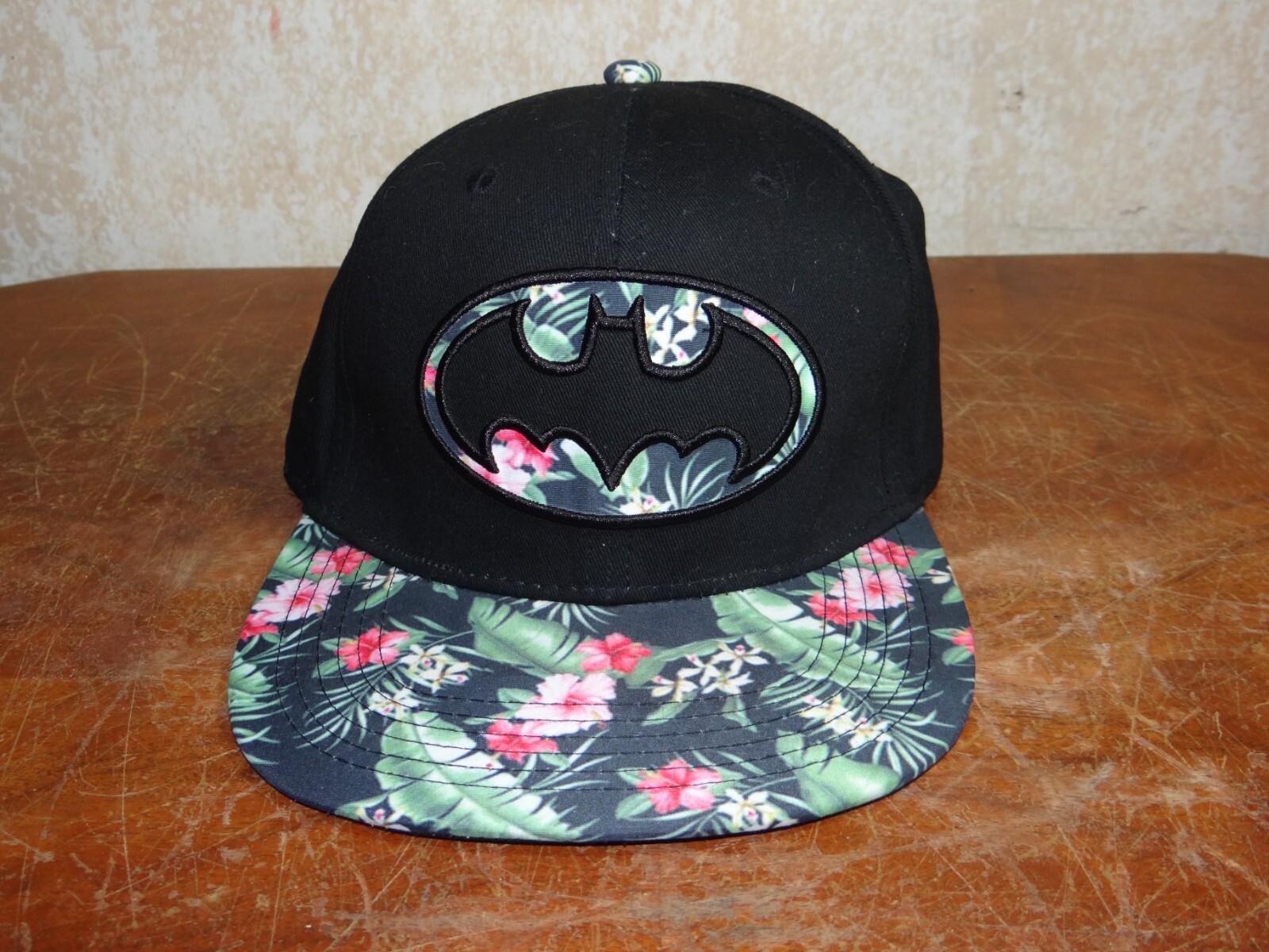 DC Comics Batman Logo Embroidered Floral Tropical Hawaiian Cap Snapback ...