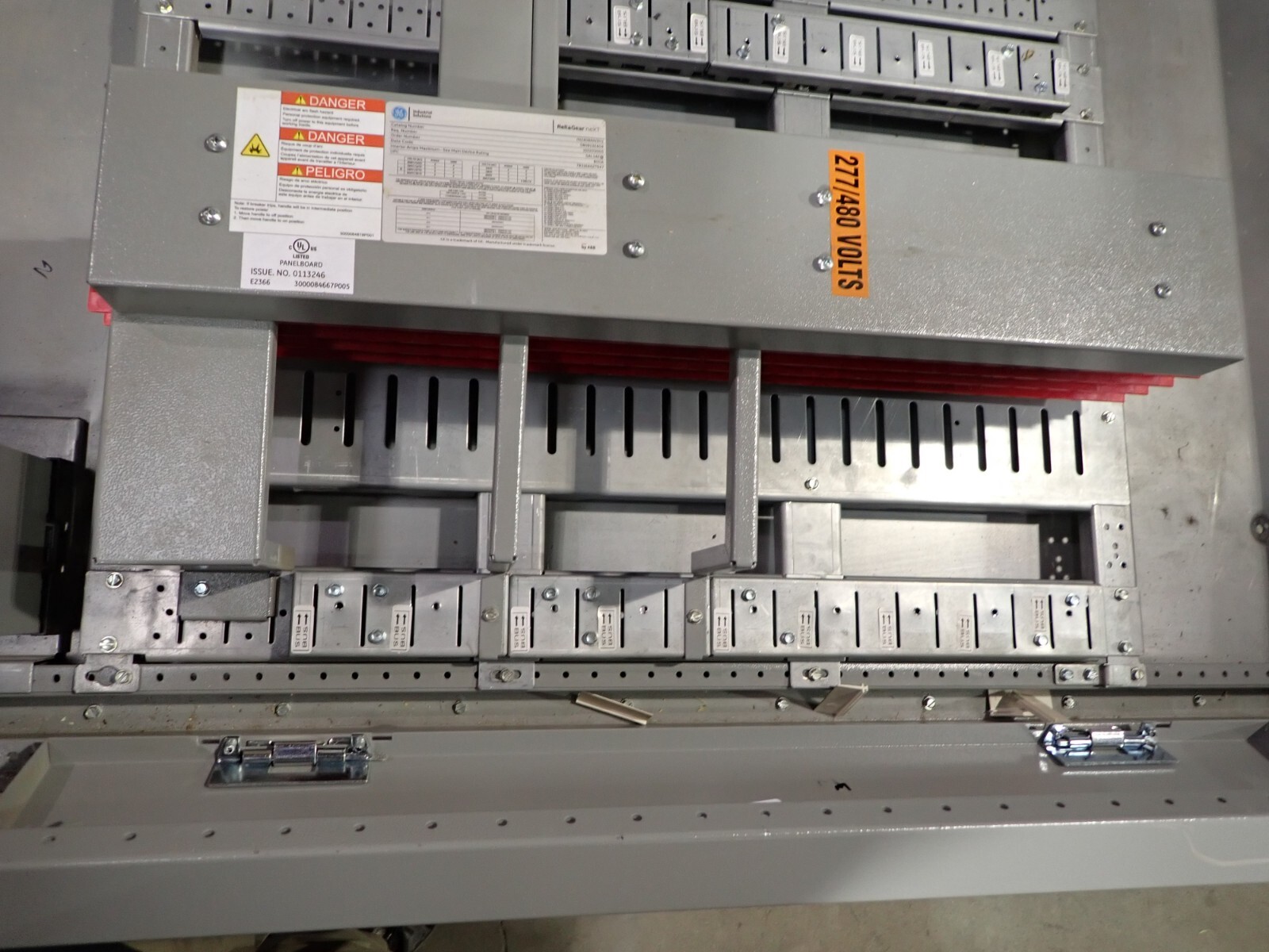 GE ABB ReliaGear NEXT 800 amp 480 volt 3 Phase Breaker Panel ...