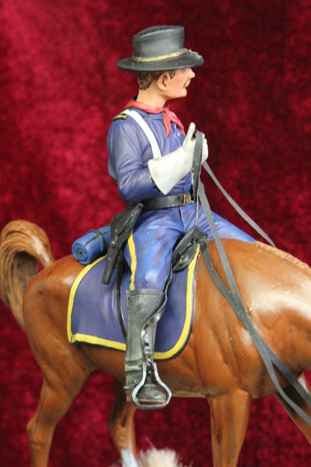 Painted Diorama of Mounted US Calvary officer 120mm scale with plains ...