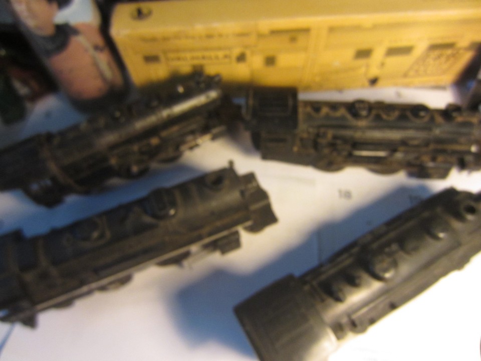 O gage trains; Lot of 4 small as is steam engines--LIONEL--MARX and ...