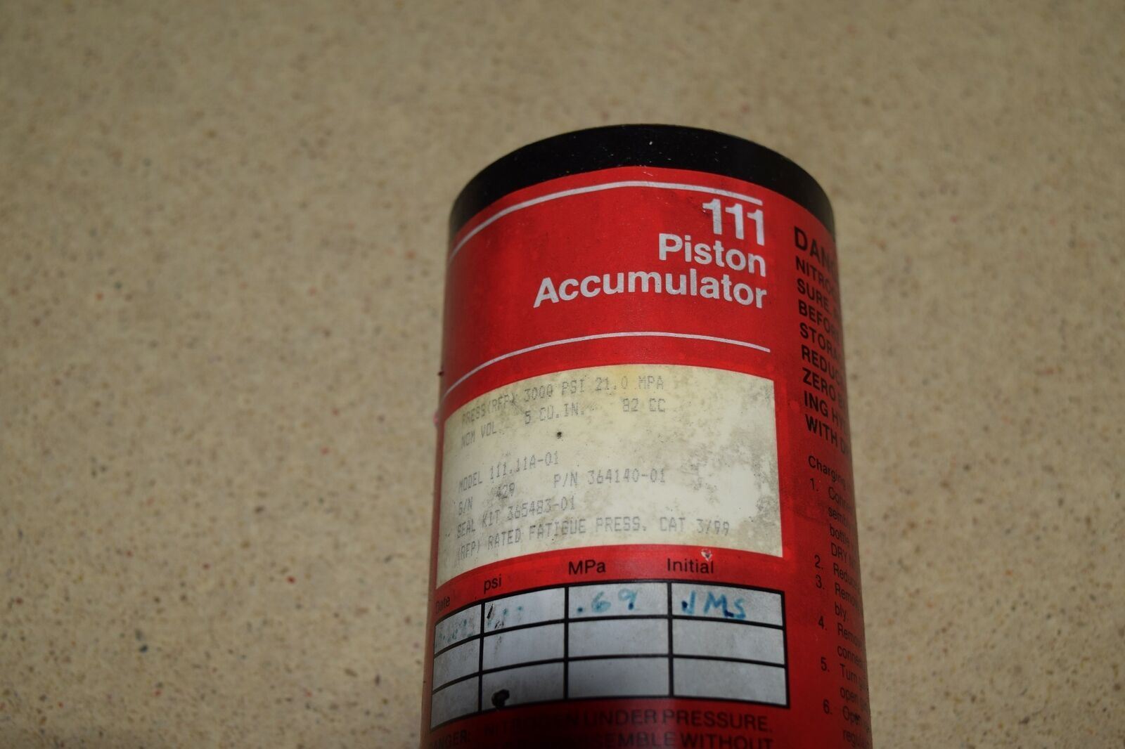 MTS Series 111 Accumulator - 111.11A-01 3000PSI / 21.0 MPA- P/N 364140 ...