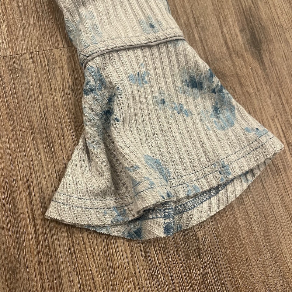 Free People Layer Me Top Women’s Small Light Grey Floral Extra Long ...