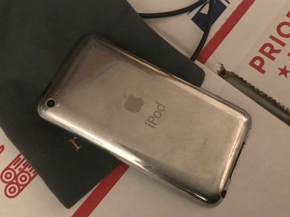 Unlocked apple iPod touch with E X T R A S | eBay