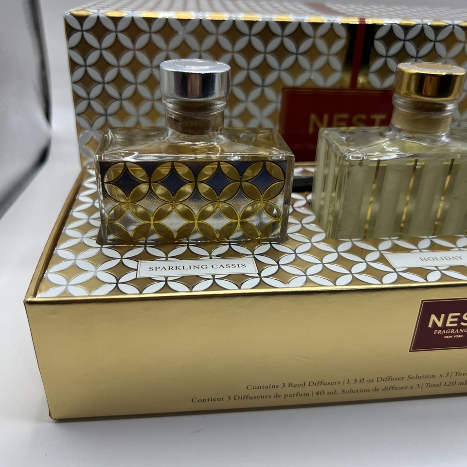 NEST FRAGRANCES FESTIVE PETITE REED DIFFUSER TRIO - HOLIDAY -PINE ...
