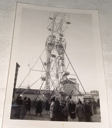 Vintage American WWII Era Amusement Park Ferris Wheel Ride Snapshot ...