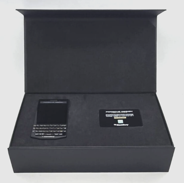 [NEW] Blackberry Porsche Design P'9983 Graphite Leather 64GB Factory ...
