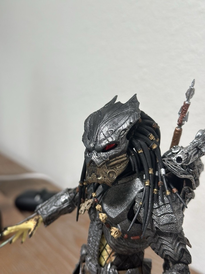 Custom Predator King Battle Damaged Predator Mask For Neca Predator 1/ ...
