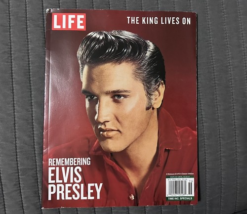 The King Lives On : Remembering ELVIS PRESLEY Classic Life Magazine ...