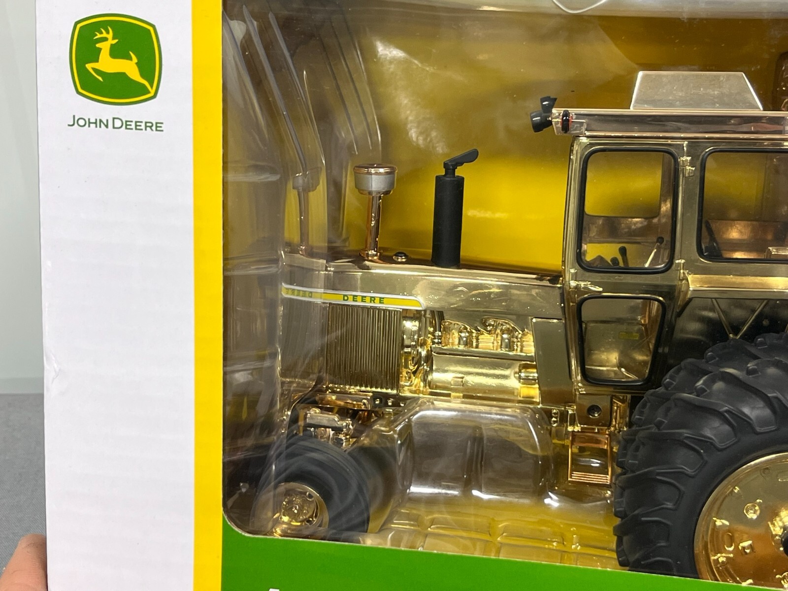 John Deere 4020 w Duals Tractor 60th Anniversary 1:16 Ertl GOLD Chase 1 ...