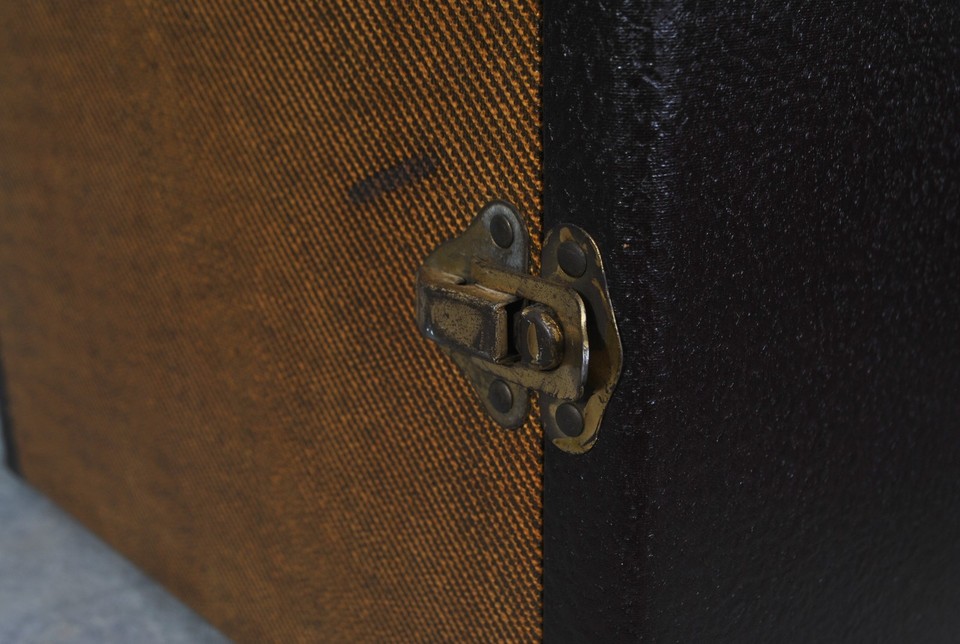 Barnett & Jaffe of Philadelphia Portable Baja Slide Case That Holds 300 ...