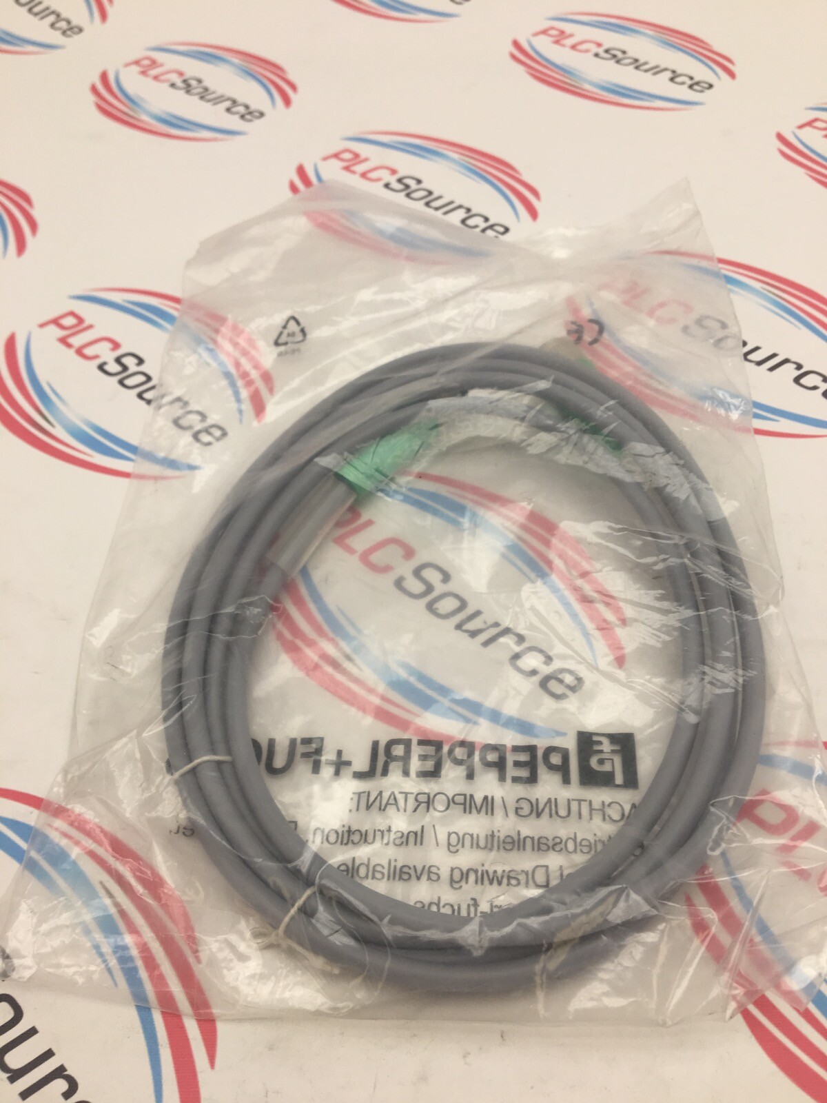 PEPPERL FUCHS V1-G-2M-PVC-V1-G CONNECTOR CABLE ASSEMBLY 114700 for sale ...