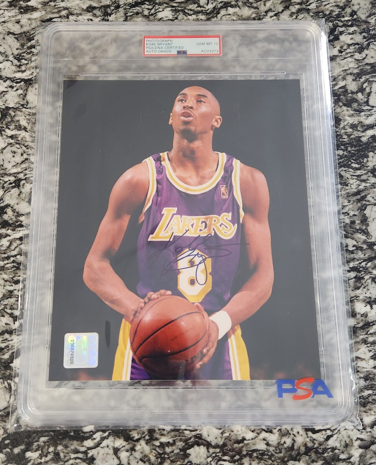 Kobe Bryant Signed Values MAVIN