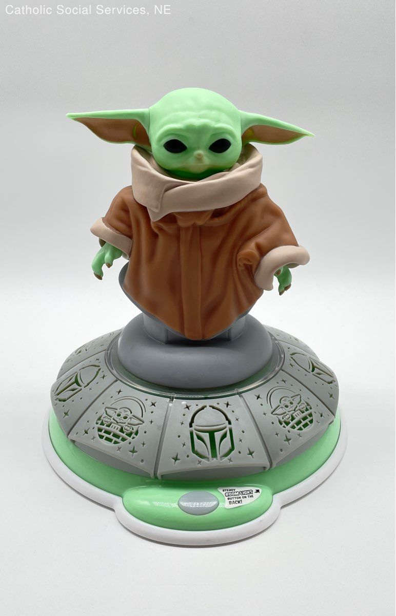 Disney The Mandalorian Star Wars baby Yoda Light & Sound Room Glow ...