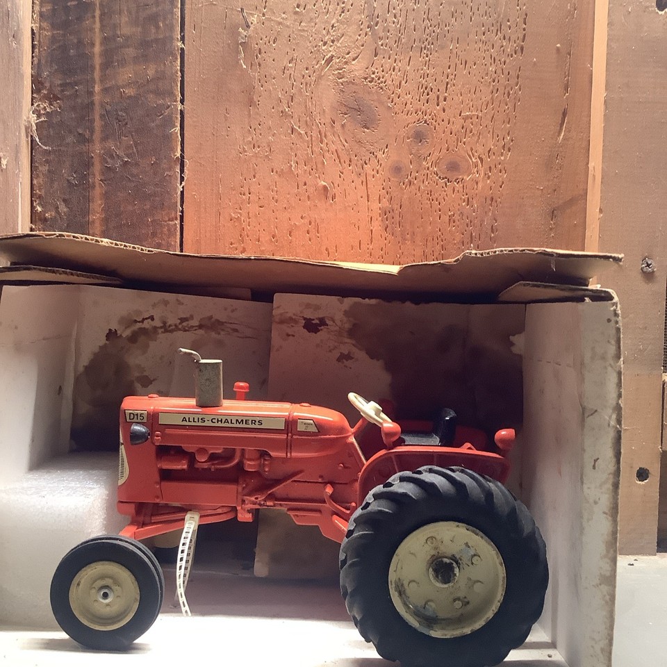 Allis-Chalmers D-15 Spec-Cast Wide Front Tractor 1/16 Collector Edition ...
